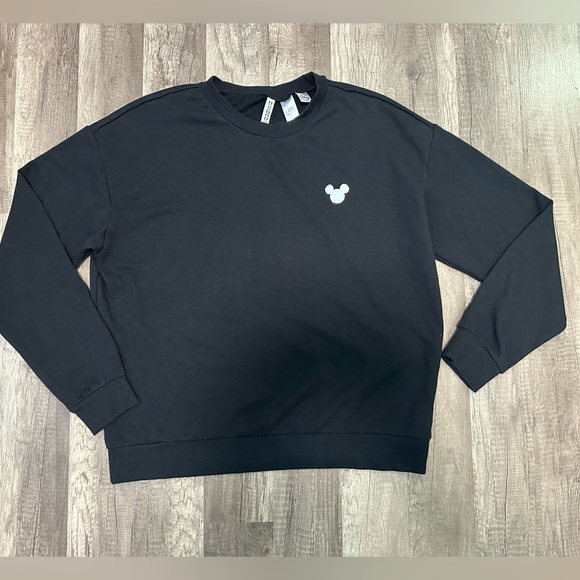 Disney | Tops | Divided Hm Disney Sweatshirt Mickey Mouse Embroidered ...